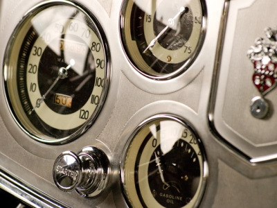 VINTAGE AUTOMOBILE INSTRUMENT PANELS WERE WORKS OF ART. – steelpencil.com
